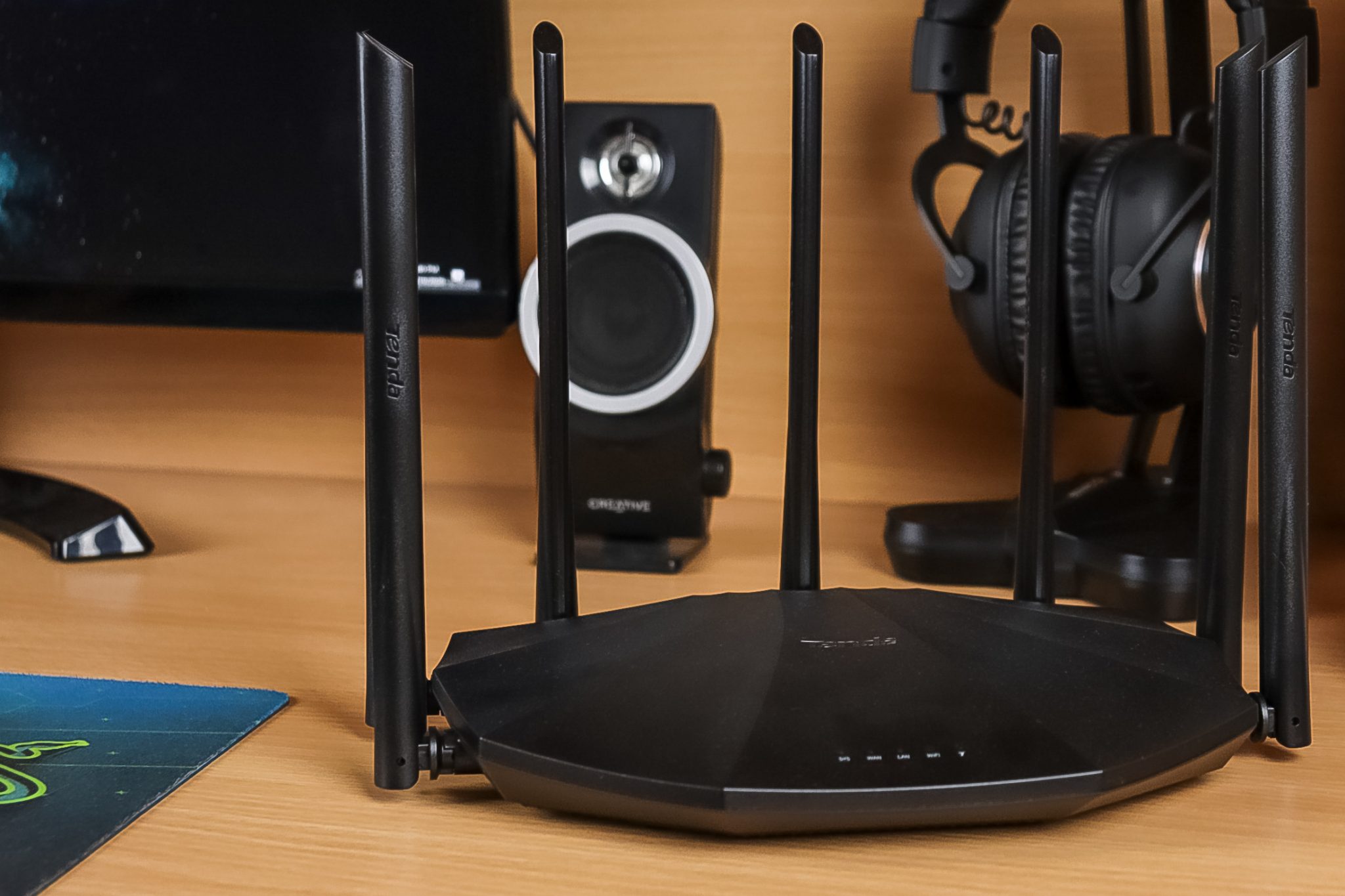 [REVIEW] Tenda AC23 - Un router excelent la un preț foarte bun - Techway.ro