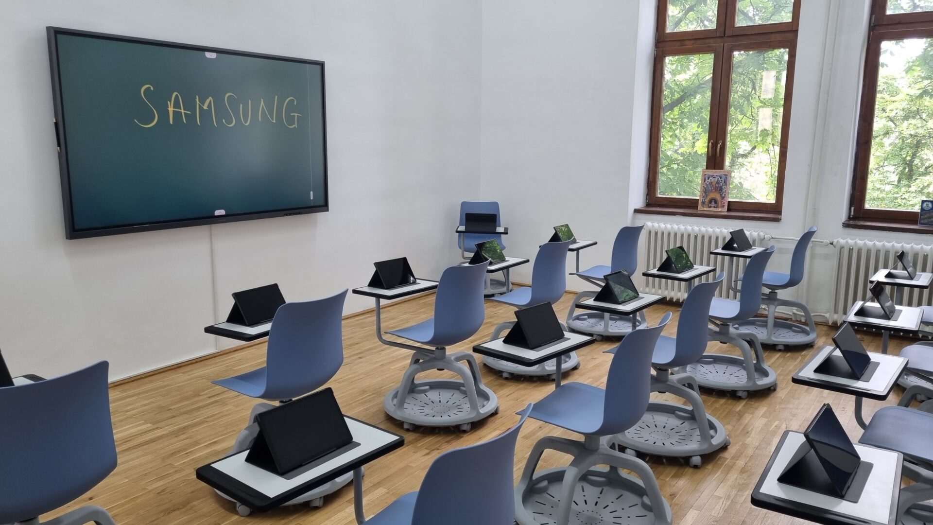 Samsung lansează programul Samsung Ecosystem for Education Development ...